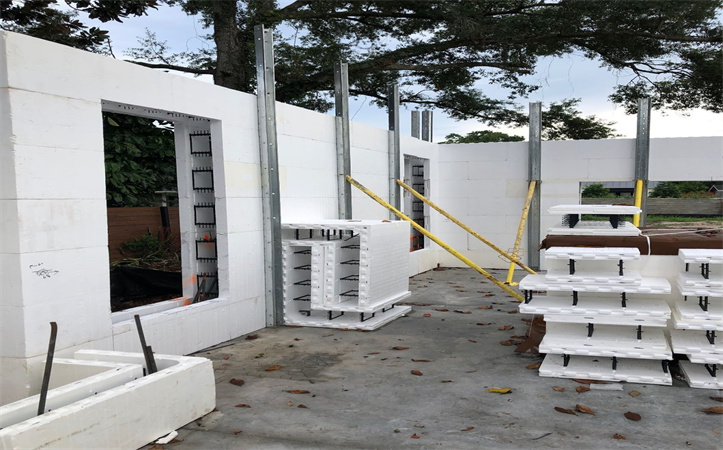 insulated concrete forms house ICF building house for Holiday villas ...